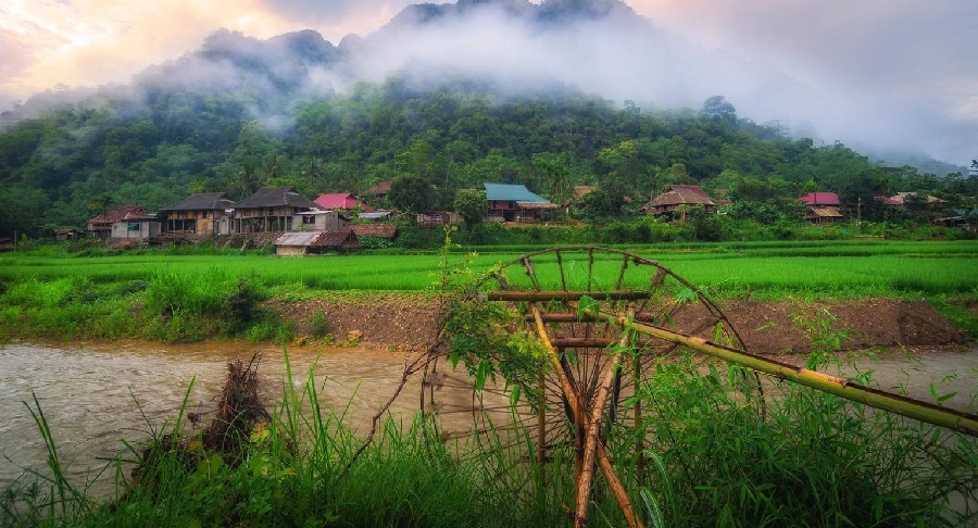 Visit Uoi and Lan Villages in Pu Luong Bamboo Water Wheels Trekking and ...